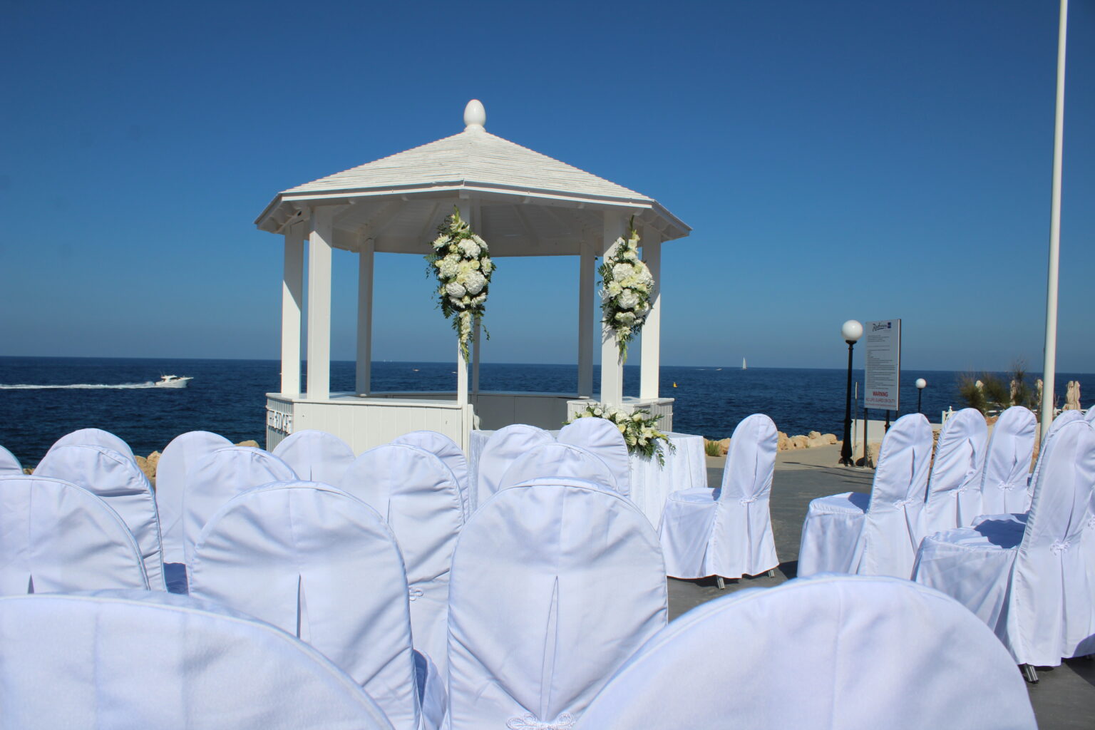 Host Unforgettable Events at The Edge Lido - Discover Our Venue